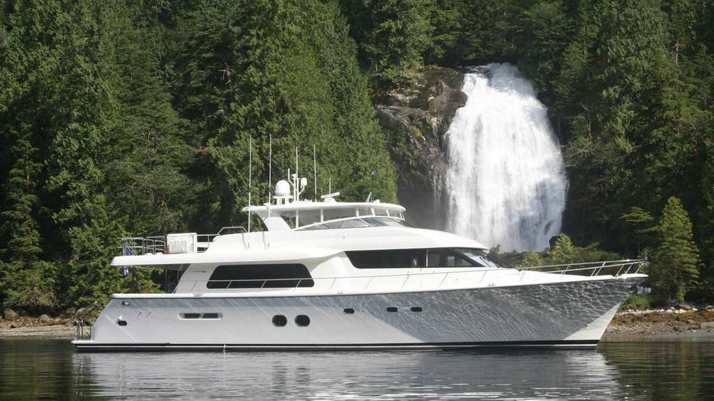 Pacific Mariner motor yacht Lady C sold